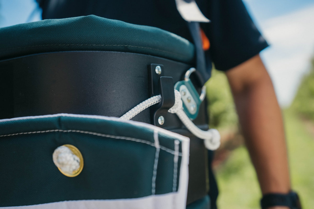 Harvestwear 14L Hard Shell Stonefruit Picking Bucket with Support+ Har ...